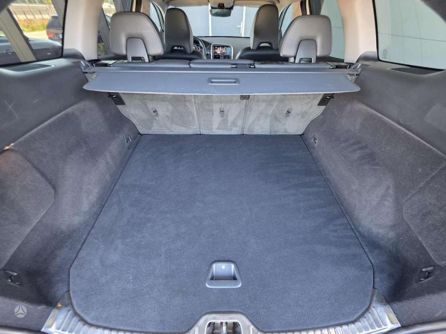 Balts Volvo XC60 2017 Viļņa, ar dzinēja tilpumu 2.40 L un nobraukumu 245 tūkst. km par 15700 €, foto 29 vietnē AUTOMOTO.COM.LV