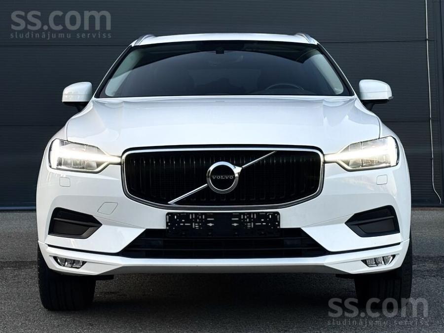 White Volvo XC60 2017 in Riga, with an engine capacity of 2.00 L and mileage of 271 thousand km for 17400 €, photo 1 on AUTOMOTO.COM.LV