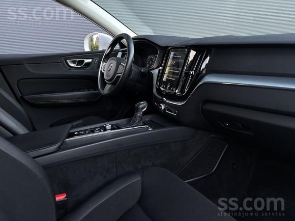 Balts Volvo XC60 2017 Rīga, ar dzinēja tilpumu 2.00 L un nobraukumu 271 tūkst. km par 17400 €, foto 8 vietnē AUTOMOTO.COM.LV