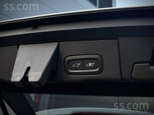 White Volvo XC60 2017 in Riga, with an engine capacity of 2.00 L and mileage of 271 thousand km for 17400 €, photo 24 on AUTOMOTO.COM.LV