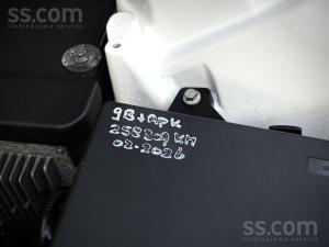 White Volvo XC60 2017 in Riga, with an engine capacity of 2.00 L and mileage of 271 thousand km for 17400 €, photo 30 on AUTOMOTO.COM.LV