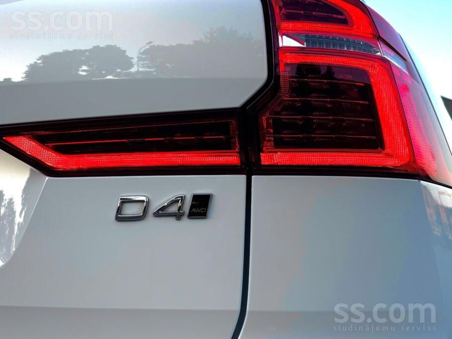 White Volvo XC60 2017 in Riga, with an engine capacity of 2.00 L and mileage of 271 thousand km for 17400 €, photo 33 on AUTOMOTO.COM.LV