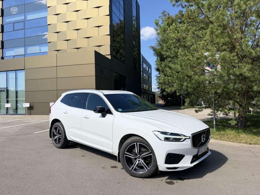 White Volvo XC60 2017 in Kaunas, with an engine capacity of 1.97 L and mileage of 260 thousand km for 17900 €, photo 6 on AUTOMOTO.COM.LV