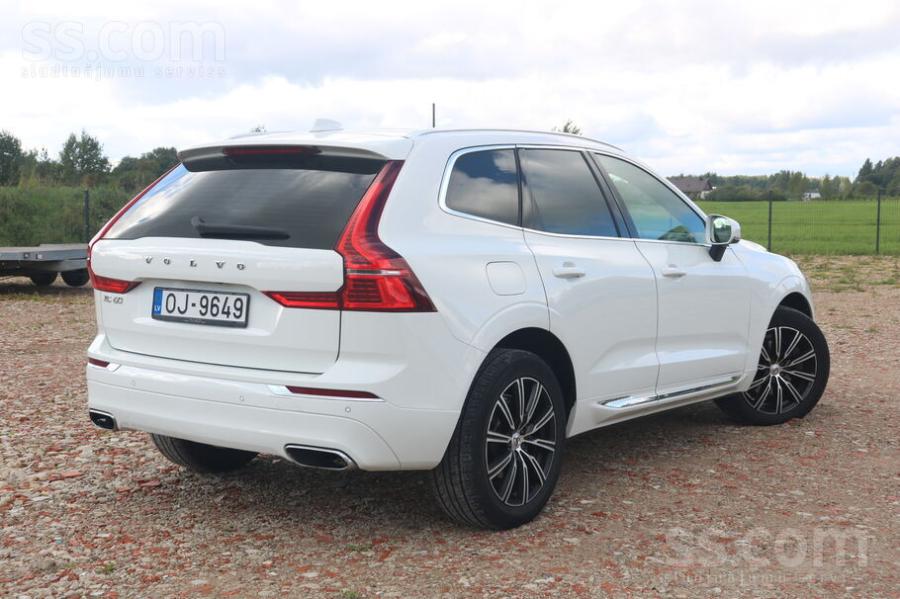 White Volvo XC60 2017 in Kuldiga, with an engine capacity of 2.00 L and mileage of 387 thousand km for 17500 €, photo 5 on AUTOMOTO.COM.LV