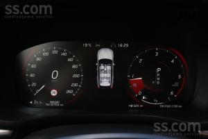 White Volvo XC60 2017 in Kuldiga, with an engine capacity of 2.00 L and mileage of 387 thousand km for 17500 €, photo 13 on AUTOMOTO.COM.LV