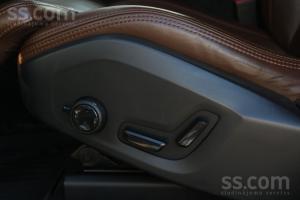 White Volvo XC60 2017 in Kuldiga, with an engine capacity of 2.00 L and mileage of 387 thousand km for 17500 €, photo 27 on AUTOMOTO.COM.LV