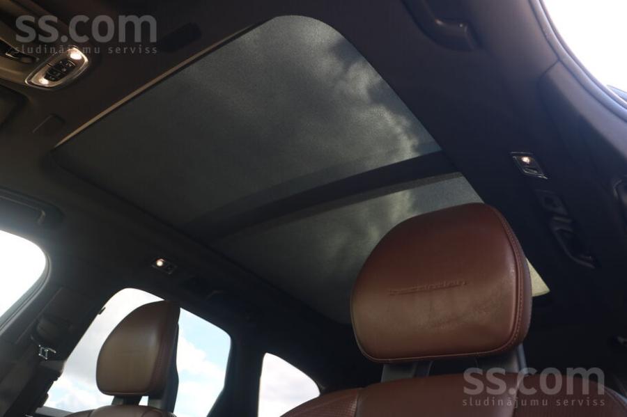 White Volvo XC60 2017 in Kuldiga, with an engine capacity of 2.00 L and mileage of 387 thousand km for 17500 €, photo 28 on AUTOMOTO.COM.LV