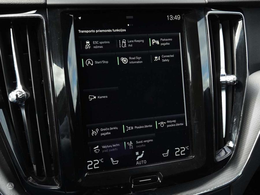 White Volvo XC60 2017 in Kaunas, with an engine capacity of 2.00 L and mileage of 269 thousand km for 18999 €, photo 19 on AUTOMOTO.COM.LV