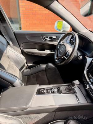 Balts Volvo XC60 2017 Tartu, ar dzinēja tilpumu 2.00 L un nobraukumu 144 tūkst. km par 28900 €, foto 16 vietnē AUTOMOTO.COM.LV
