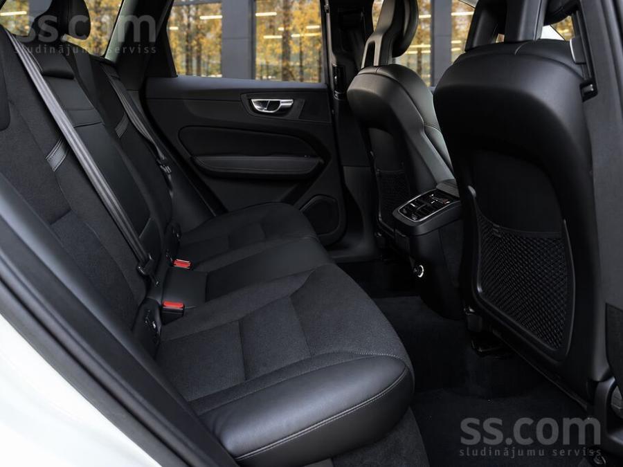 Balts Volvo XC60 2017 Rīga, ar dzinēja tilpumu 2.00 L un nobraukumu 0 tūkst. km par 15900 €, foto 9 vietnē AUTOMOTO.COM.LV