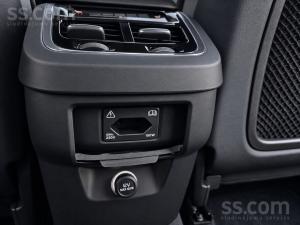 Balts Volvo XC60 2017 Rīga, ar dzinēja tilpumu 2.00 L un nobraukumu 0 tūkst. km par 15900 €, foto 12 vietnē AUTOMOTO.COM.LV