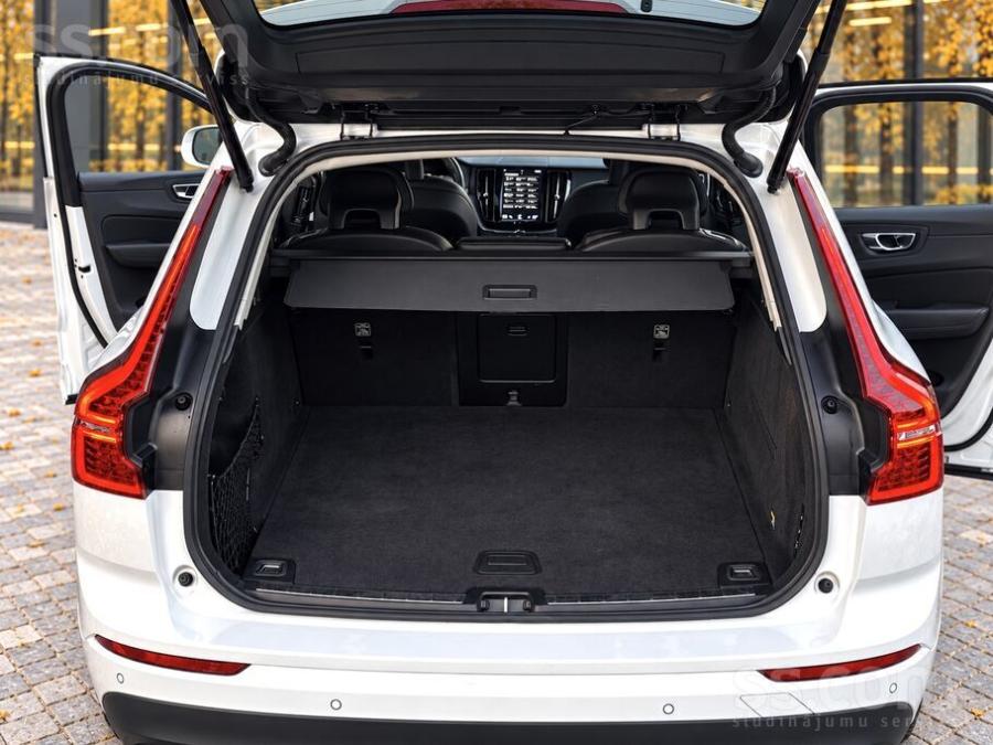 Balts Volvo XC60 2017 Rīga, ar dzinēja tilpumu 2.00 L un nobraukumu 0 tūkst. km par 15900 €, foto 23 vietnē AUTOMOTO.COM.LV