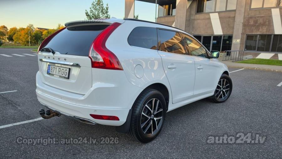 Balts Volvo XC60 2017 Tallina, ar dzinēja tilpumu 2.40 L un nobraukumu 240 tūkst. km par 17999 €, foto 9 vietnē AUTOMOTO.COM.LV