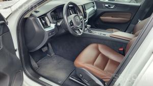 Balts Volvo XC60 2018 Rīga, ar dzinēja tilpumu 2.00 L un nobraukumu 260 tūkst. km par 18990 €, foto 5 vietnē AUTOMOTO.COM.LV