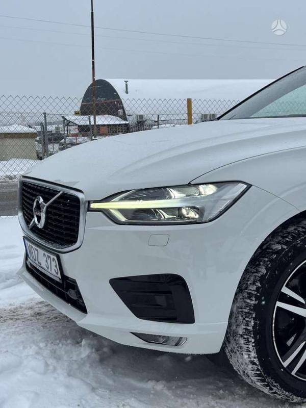 Balts Volvo XC60 2018 Viļņa, ar dzinēja tilpumu 1.97 L un nobraukumu 94 tūkst. km par 25000 €, foto 8 vietnē AUTOMOTO.COM.LV