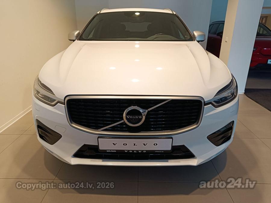 White Volvo XC60 2018 in Tallinn, with an engine capacity of 2.00 L and mileage of 159 thousand km for 21800 €, photo 5 on AUTOMOTO.COM.LV