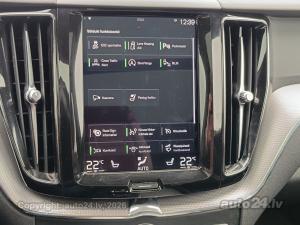White Volvo XC60 2018 in Tallinn, with an engine capacity of 2.00 L and mileage of 159 thousand km for 21800 €, photo 14 on AUTOMOTO.COM.LV