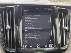 White Volvo XC60 2018 in Tallinn, with an engine capacity of 2.00 L and mileage of 159 thousand km for 21800 €, photo 18 on AUTOMOTO.COM.LV