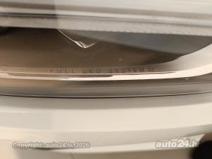 White Volvo XC60 2018 in Tallinn, with an engine capacity of 2.00 L and mileage of 159 thousand km for 21800 €, photo 19 on AUTOMOTO.COM.LV