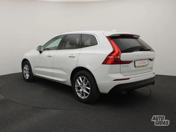 White Volvo XC60 2018 in Vilnius, with an engine capacity of 2.00 L and mileage of 182 thousand km for 23199 €, photo 7 on AUTOMOTO.COM.LV