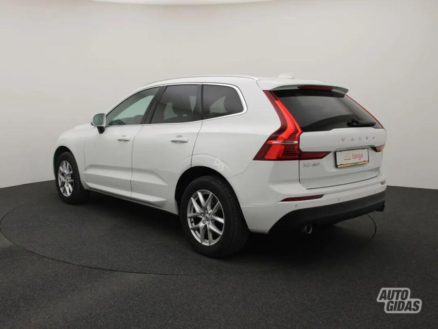 White Volvo XC60 2018 in Vilnius, with an engine capacity of 2.00 L and mileage of 182 thousand km for 23199 €, photo 8 on AUTOMOTO.COM.LV