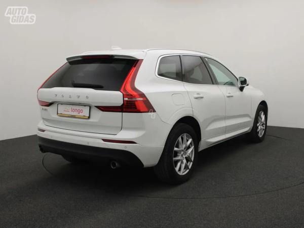 White Volvo XC60 2018 in Vilnius, with an engine capacity of 2.00 L and mileage of 182 thousand km for 23199 €, photo 8 on AUTOMOTO.COM.LV
