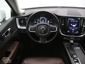 White Volvo XC60 2018 in Vilnius, with an engine capacity of 2.00 L and mileage of 182 thousand km for 23199 €, photo 18 on AUTOMOTO.COM.LV