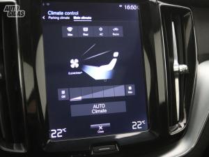 White Volvo XC60 2018 in Vilnius, with an engine capacity of 2.00 L and mileage of 182 thousand km for 23199 €, photo 21 on AUTOMOTO.COM.LV
