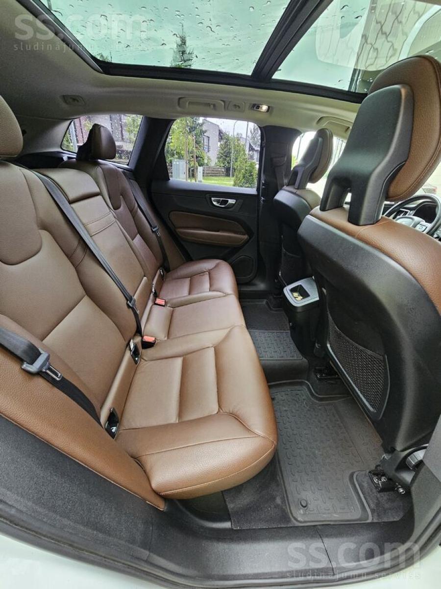 Balts Volvo XC60 2018 Rīga, ar dzinēja tilpumu 2.00 L un nobraukumu 224 tūkst. km par 23900 €, foto 12 vietnē AUTOMOTO.COM.LV