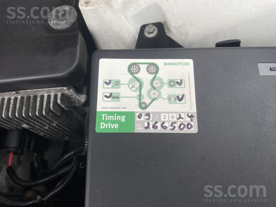 Белый Вольво ХС60 2018 в Рига, объемом двигателя 2.00 л и пробегом 290 тыс. км за 18490 €, фото 19 на AUTOMOTO.COM.LV