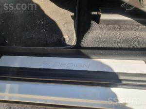 White Volvo XC60 2018 in Riga, with an engine capacity of 2.00 L and mileage of 365 thousand km for 15600 €, photo 10 on AUTOMOTO.COM.LV