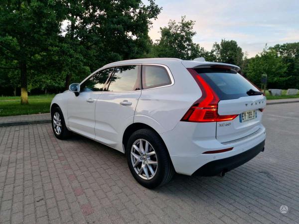 White Volvo XC60 2018 in Taurage, with an engine capacity of 1.97 L and mileage of 300 thousand km for 16200 €, photo 4 on AUTOMOTO.COM.LV