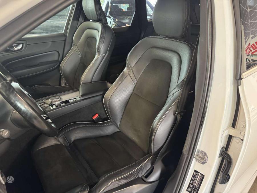 Balts Volvo XC60 2018 Klaipėda, ar dzinēja tilpumu 1.97 L un nobraukumu 299 tūkst. km par 20950 €, foto 7 vietnē AUTOMOTO.COM.LV