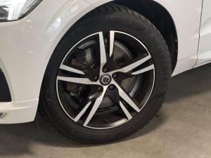 Balts Volvo XC60 2018 Klaipėda, ar dzinēja tilpumu 1.97 L un nobraukumu 299 tūkst. km par 20950 €, foto 18 vietnē AUTOMOTO.COM.LV
