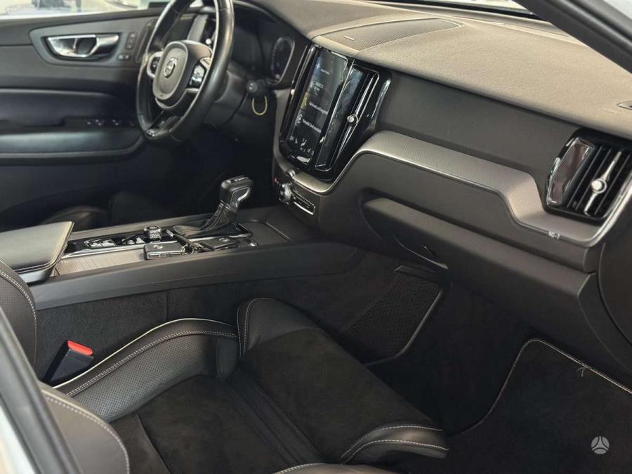 Balts Volvo XC60 2018 Klaipėda, ar dzinēja tilpumu 1.97 L un nobraukumu 299 tūkst. km par 20950 €, foto 23 vietnē AUTOMOTO.COM.LV