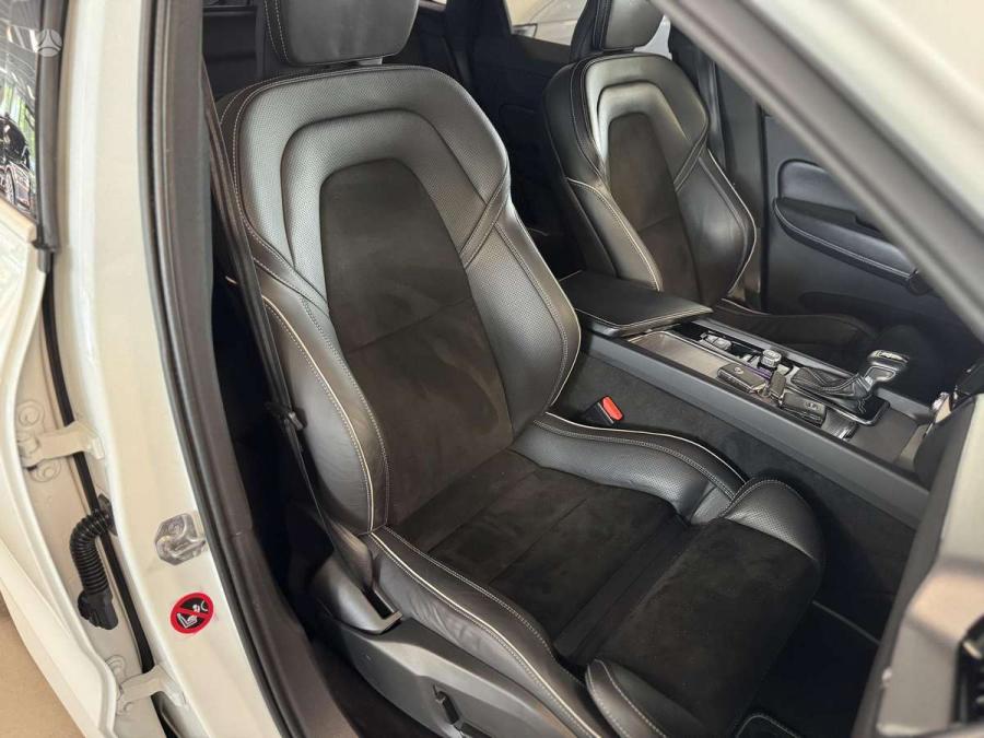 Balts Volvo XC60 2018 Klaipėda, ar dzinēja tilpumu 1.97 L un nobraukumu 299 tūkst. km par 20950 €, foto 37 vietnē AUTOMOTO.COM.LV
