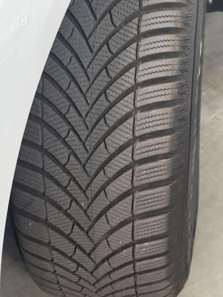 Balts Volvo XC60 2018 Klaipėda, ar dzinēja tilpumu 1.97 L un nobraukumu 299 tūkst. km par 20950 €, foto 40 vietnē AUTOMOTO.COM.LV