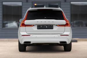 White Volvo XC60 2018 in Jelgava, with an engine capacity of 2.00 L and mileage of 190 thousand km for 23200 €, photo 8 on AUTOMOTO.COM.LV