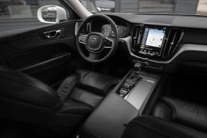White Volvo XC60 2018 in Jelgava, with an engine capacity of 2.00 L and mileage of 190 thousand km for 23200 €, photo 14 on AUTOMOTO.COM.LV
