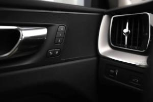 White Volvo XC60 2018 in Jelgava, with an engine capacity of 2.00 L and mileage of 190 thousand km for 23200 €, photo 20 on AUTOMOTO.COM.LV