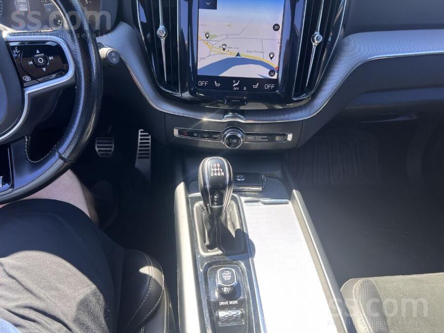 Balts Volvo XC60 2018 Rīga, ar dzinēja tilpumu 2.00 L un nobraukumu 212 tūkst. km par 16900 €, foto 12 vietnē AUTOMOTO.COM.LV