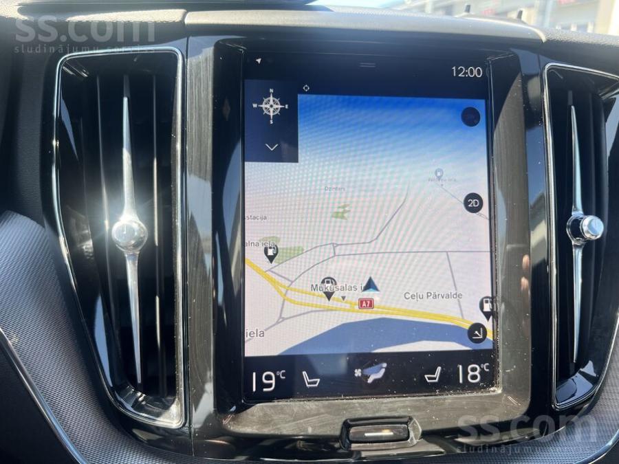 Balts Volvo XC60 2018 Rīga, ar dzinēja tilpumu 2.00 L un nobraukumu 212 tūkst. km par 16900 €, foto 14 vietnē AUTOMOTO.COM.LV