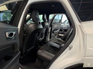 White Volvo XC60 2018 in Klaipeda, with an engine capacity of 1.97 L and mileage of 299 thousand km for 19950 €, photo 22 on AUTOMOTO.COM.LV