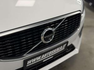 White Volvo XC60 2018 in Klaipeda, with an engine capacity of 1.97 L and mileage of 299 thousand km for 19950 €, photo 31 on AUTOMOTO.COM.LV