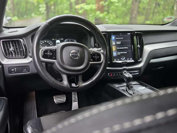Balts Volvo XC60 2018 Viļņa, ar dzinēja tilpumu 2.00 L un nobraukumu 181 tūkst. km par 21500 €, foto 10 vietnē AUTOMOTO.COM.LV