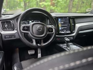 White Volvo XC60 2018 in Vilnius, with an engine capacity of 2.00 L and mileage of 181 thousand km for 21500 €, photo 11 on AUTOMOTO.COM.LV