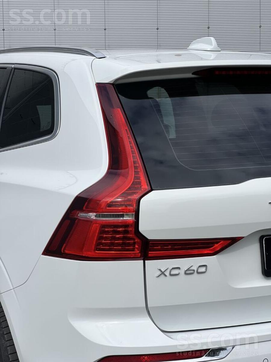 Balts Volvo XC60 2018 Daugavpils, ar dzinēja tilpumu 2.00 L un nobraukumu 181 tūkst. km par 20650 €, foto 12 vietnē AUTOMOTO.COM.LV