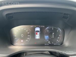 Balts Volvo XC60 2018 Daugavpils, ar dzinēja tilpumu 2.00 L un nobraukumu 181 tūkst. km par 20650 €, foto 24 vietnē AUTOMOTO.COM.LV