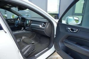 Белый Вольво ХС60 2018 в Каунас, объемом двигателя 1.97 л и пробегом 119 тыс. км за 22950 €, фото 40 на AUTOMOTO.COM.LV