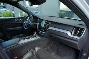 Белый Вольво ХС60 2018 в Каунас, объемом двигателя 1.97 л и пробегом 119 тыс. км за 22950 €, фото 41 на AUTOMOTO.COM.LV